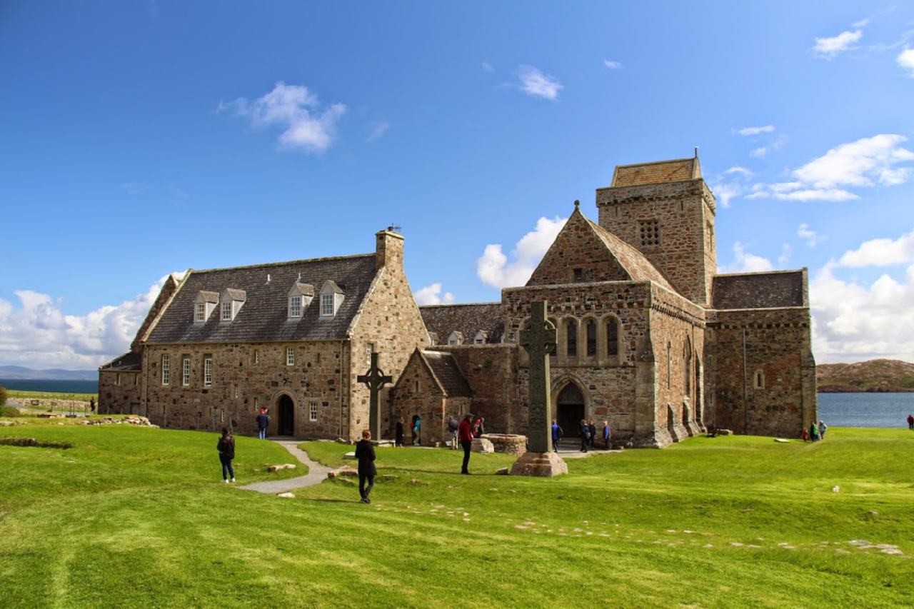 ŠKOTSKA IN IRSKA - BAOBAB vodenja